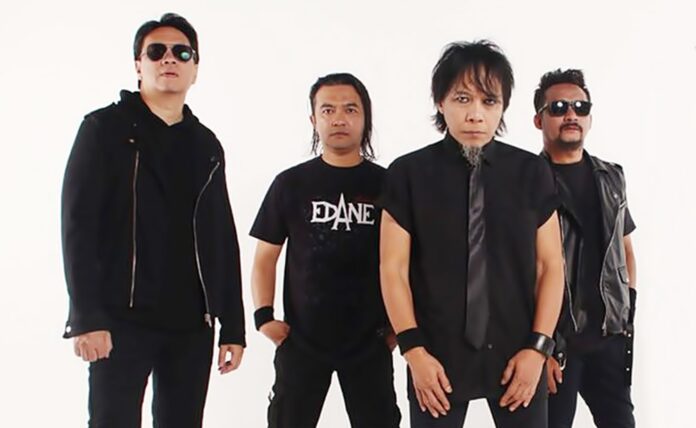 Tahu gak kalian bahwa ada 7 vokalis pernah memperkuat Edane?